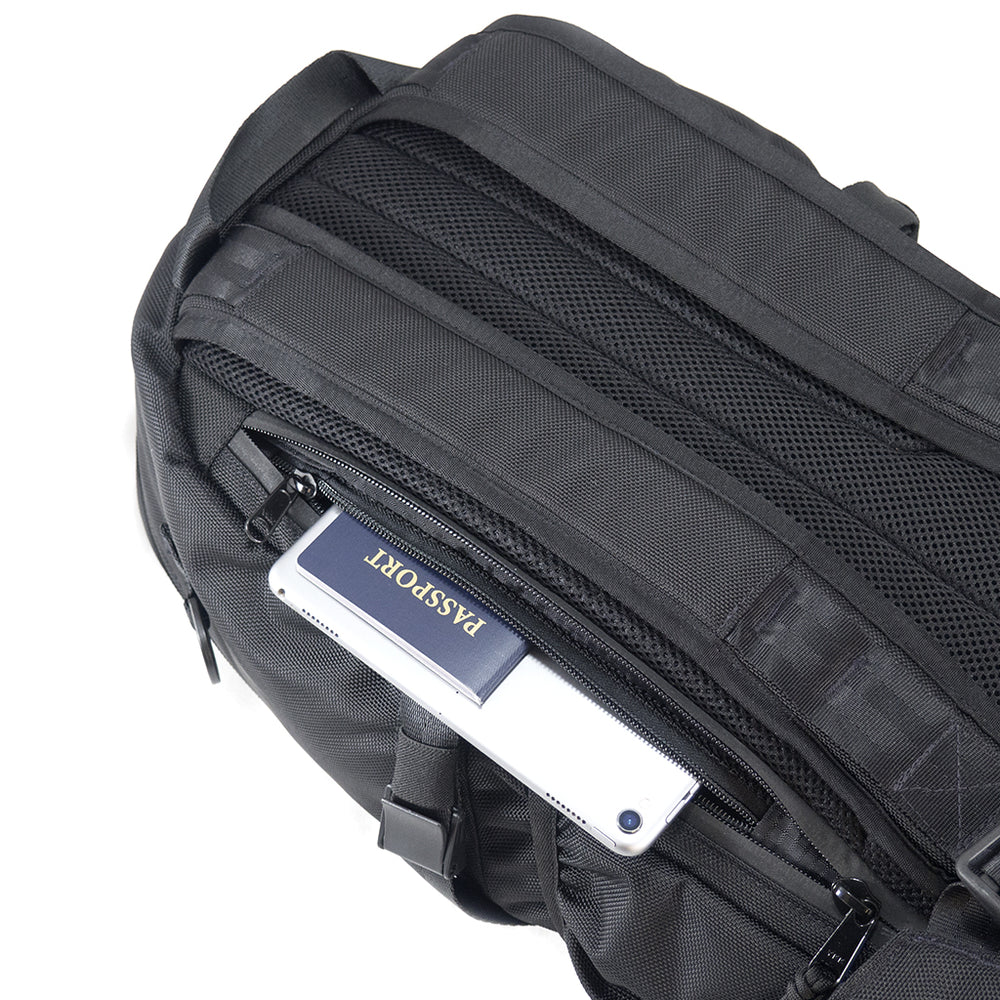 Jetpack - Black | ARKTYPE