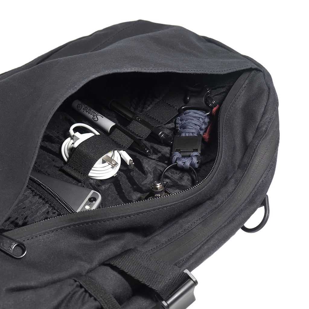 Dashpack - Special Edition Waxed Canvas - Black | ARKTYPE